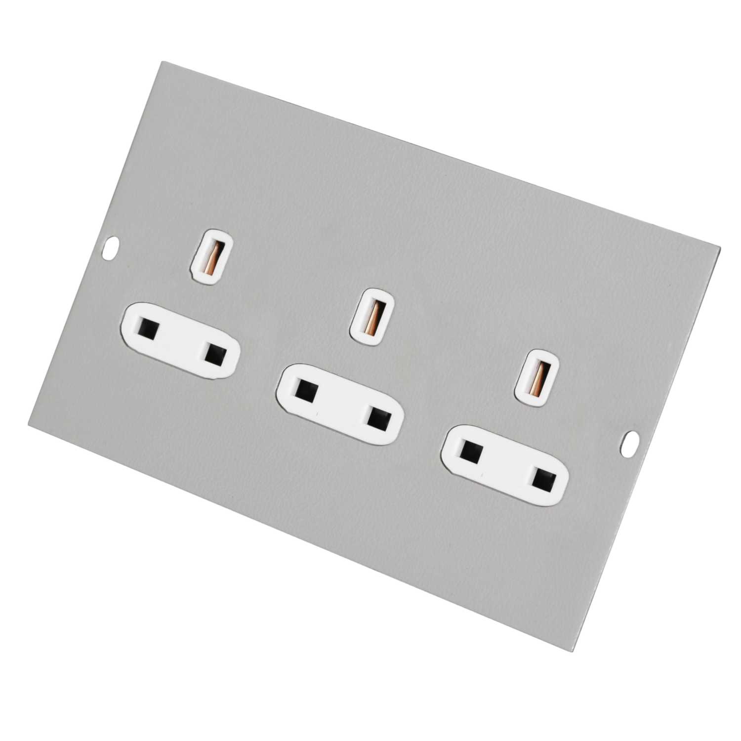 Electrak 3 Gang Unswitched Socket Outlet (CR030) | CEF