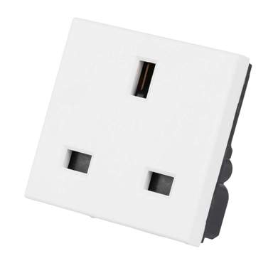 Legrand 13A 1 Gang 2P + E British Standard Socket White (572111) | CEF