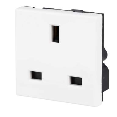 Legrand 13A 1 Gang 2P + E British Standard Socket White (572111) | CEF