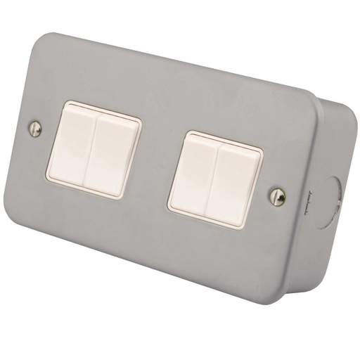 M2 Metal 10A 4 Gang 2 Way Light Switch Metal Clad (4021-005) | CEF