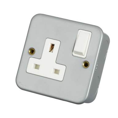 Scolmore Click Essentials 13A DP 1 Gang Socket Metal Clad (CL035) | CEF